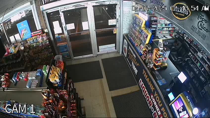 Raw footage of Corner Pantry robbery in Downers Grove