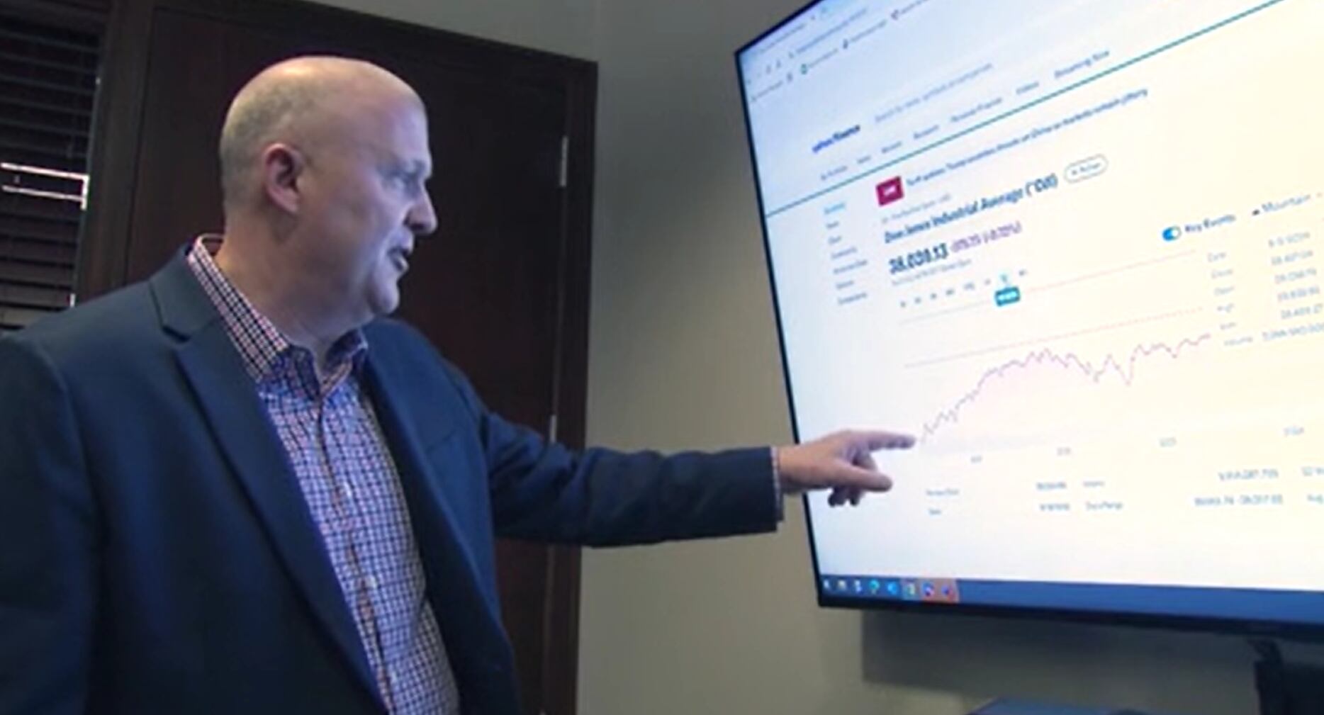 ‘Don’t panic’ - Local financial advisor weighs in on stock market