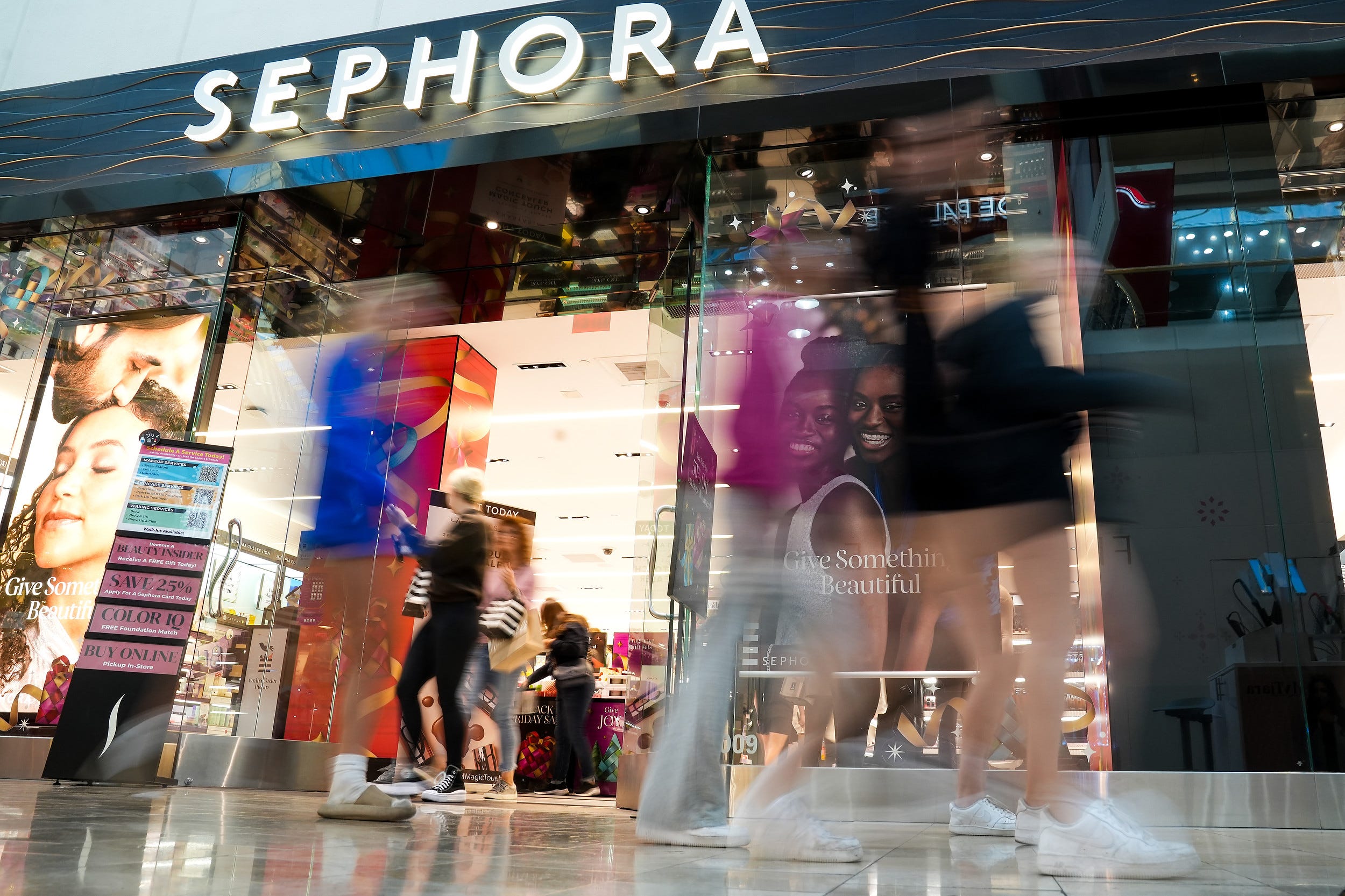 Why are people boycotting Sephora? What to know about controversial ...