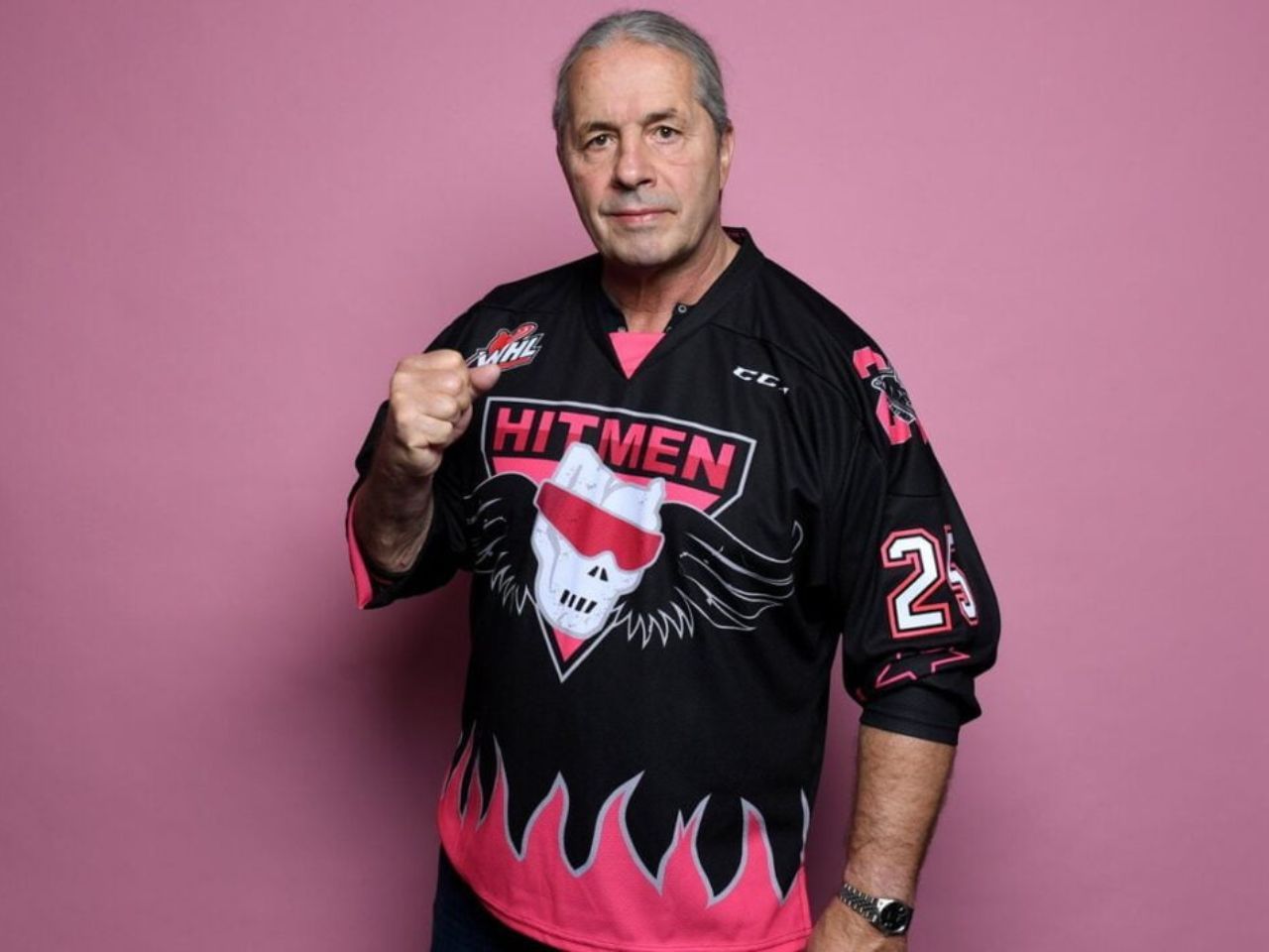 WATCH: Bret Hart takes a dig at AEW wrestlers, claims them to be actors