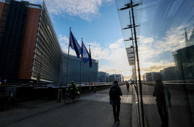 Bozza documento Ue, dazi sui prodotti Usa fino al 25%