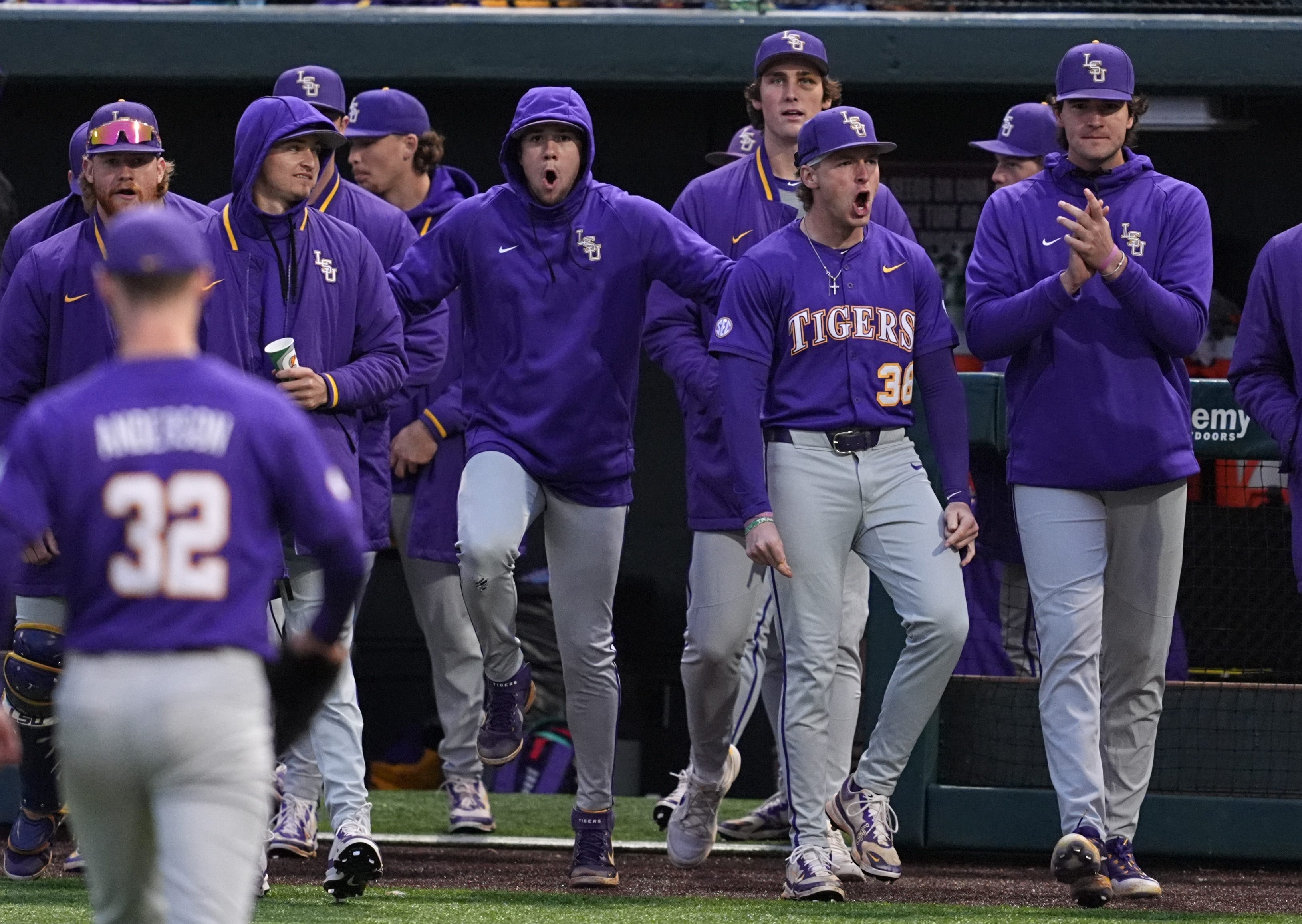 How to watch LSU baseball vs Nicholls today: Time, TV channel for ...