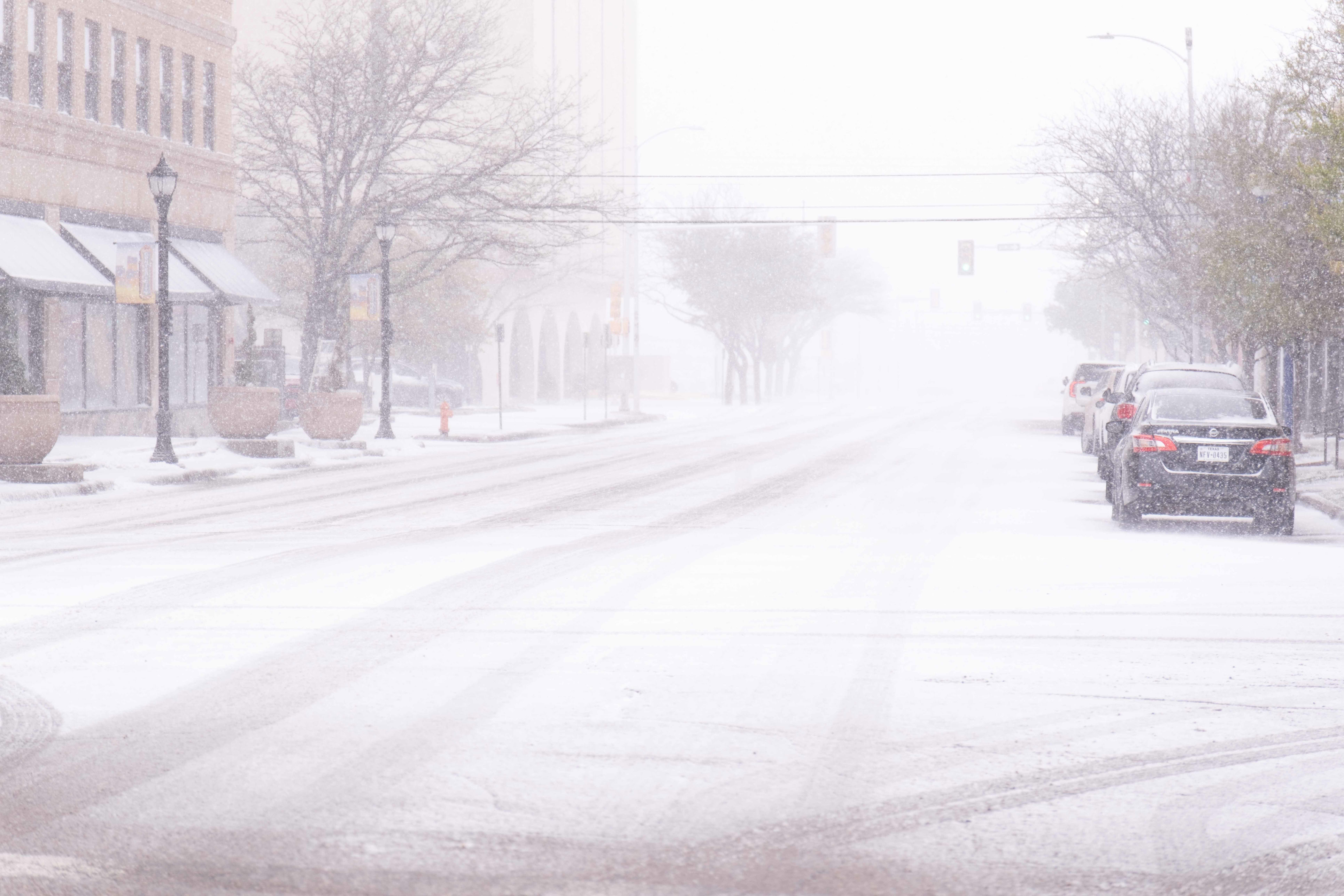 Record-breaking spring snowstorm shatters century-old marks in Texas ...