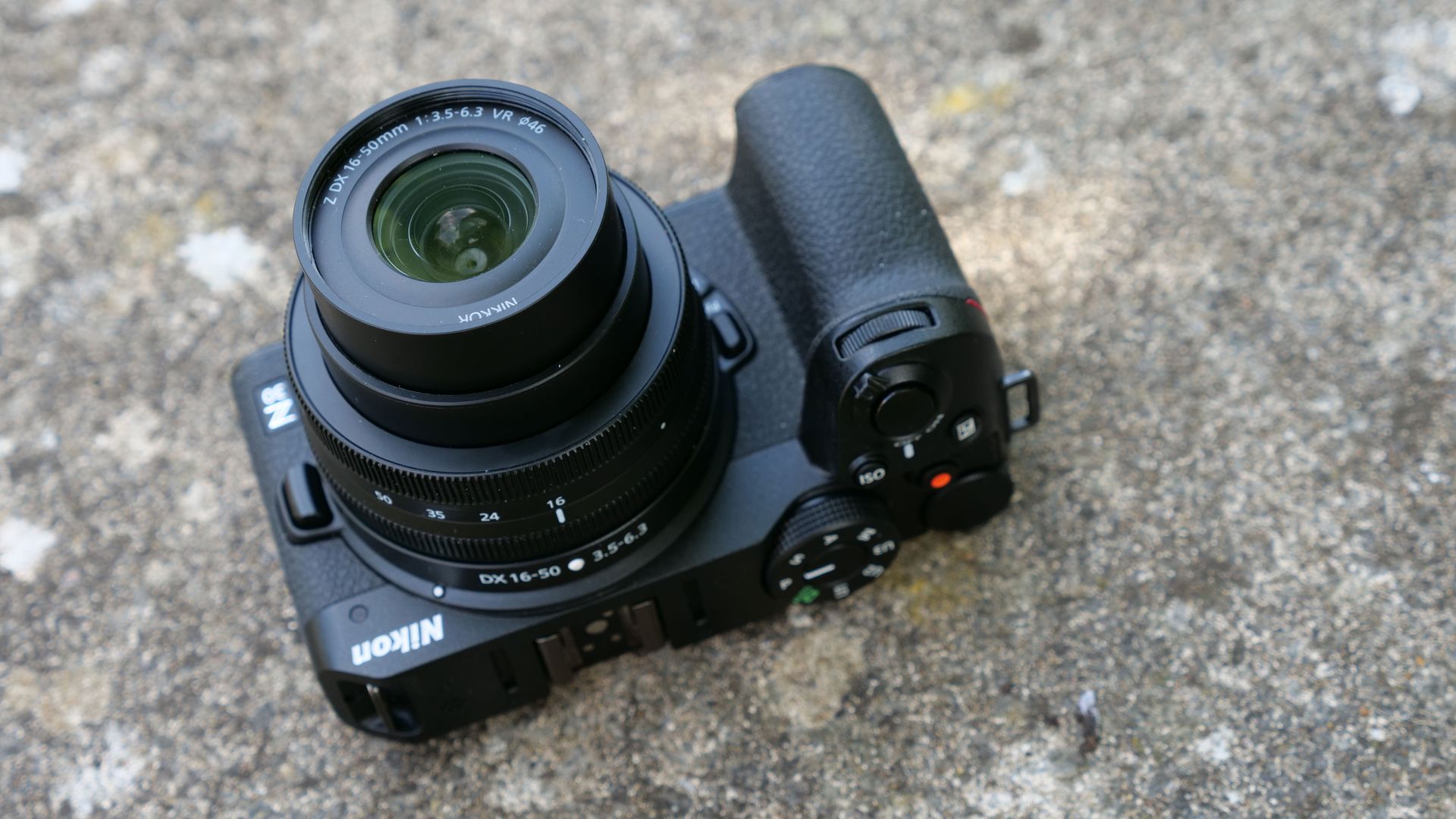 Nikon doesn’t make an advanced compact camera anymore, but the Nikon ...