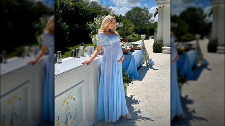 Tiffany Trump's Latest Baby Bump Pic Achieves What Brittany Mahomes ...
