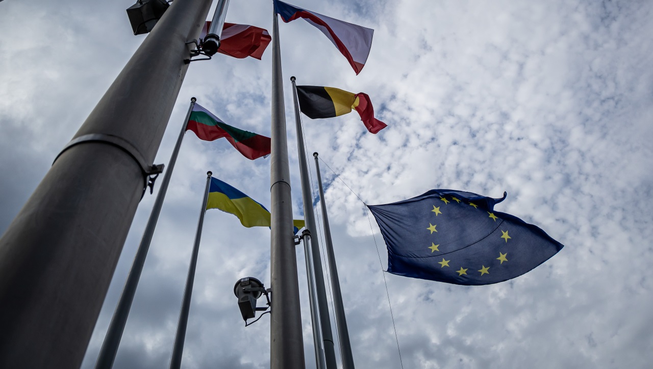 «Πράσινο φως» από ESM-EFSF για αποπληρωμή δανείων ύψους 5,29 δισ. από ...