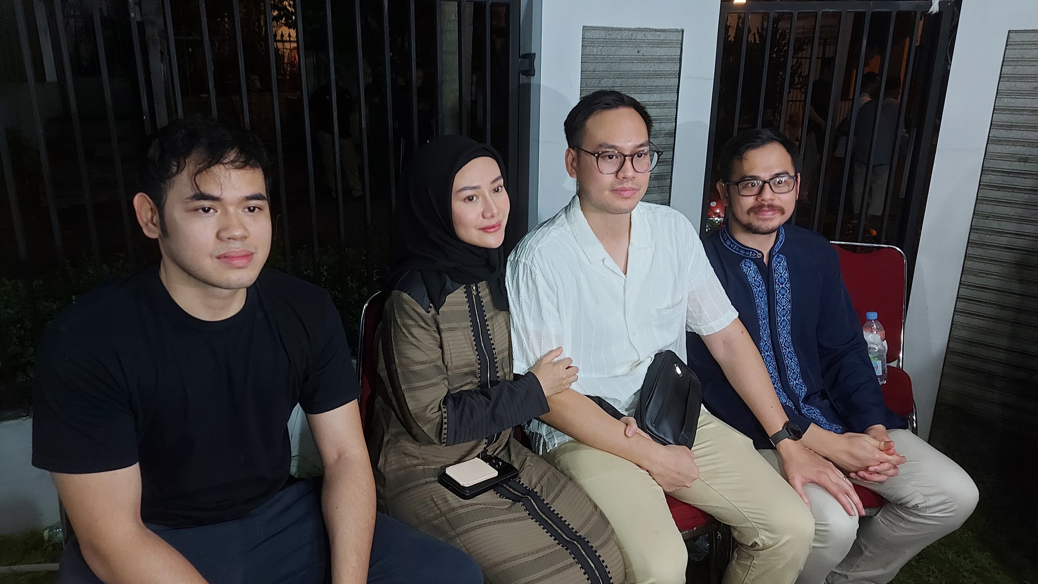 Tahlilan 7 Hari Meninggalnya Ray Sahetapy, Ayu Azhari hingga Dwi Yan Ikut Yasinan