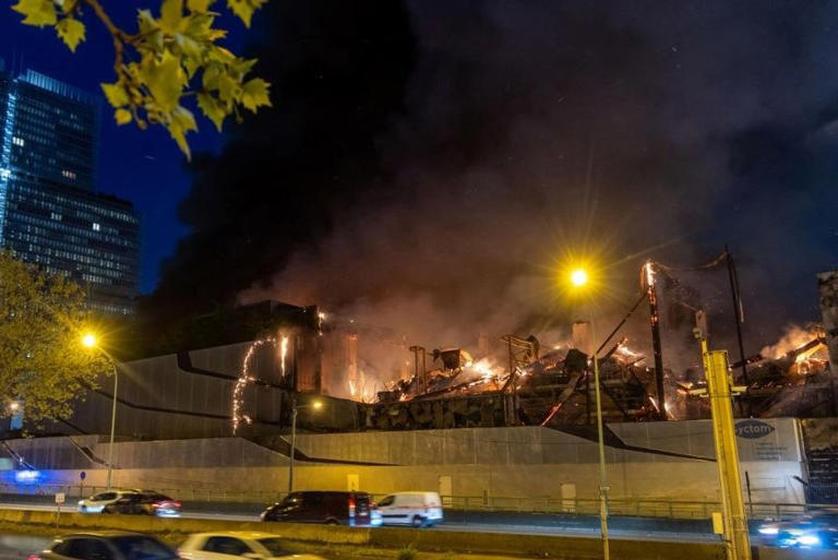Large fire in Paris sends black smoke across French capital