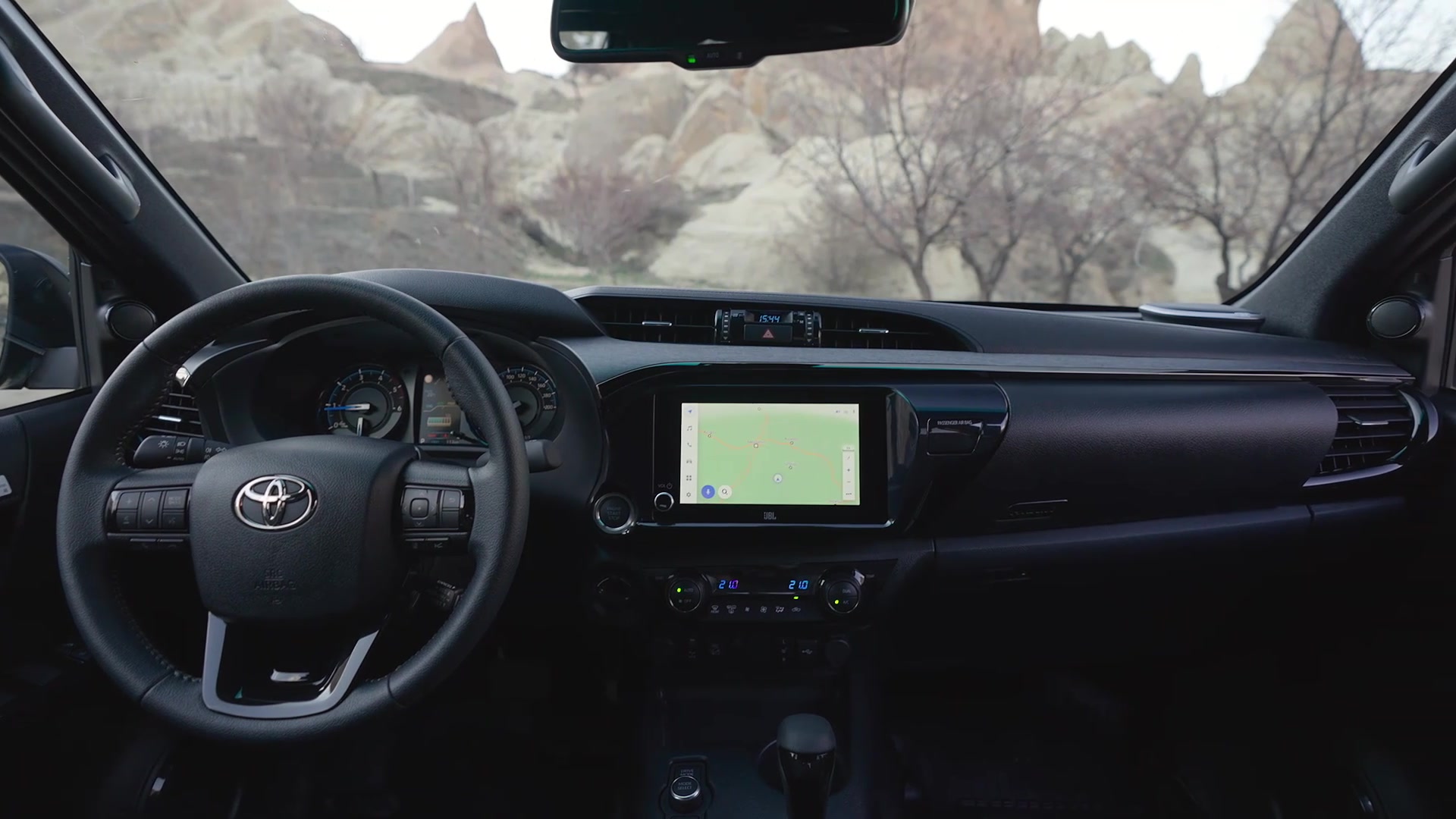 2025 Toyota Hilux 48V-Mild-Hybrid Interior Design