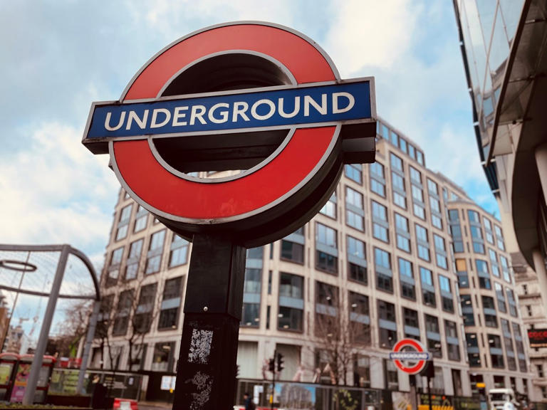 London travel news LIVE: Rush hour chaos as several lines facing severe ...