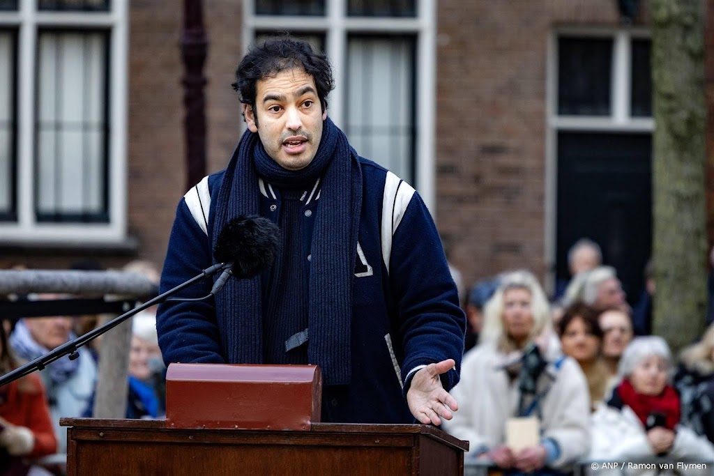 Boek Onder de paramariboom van Johan Fretz gratis te krijgen