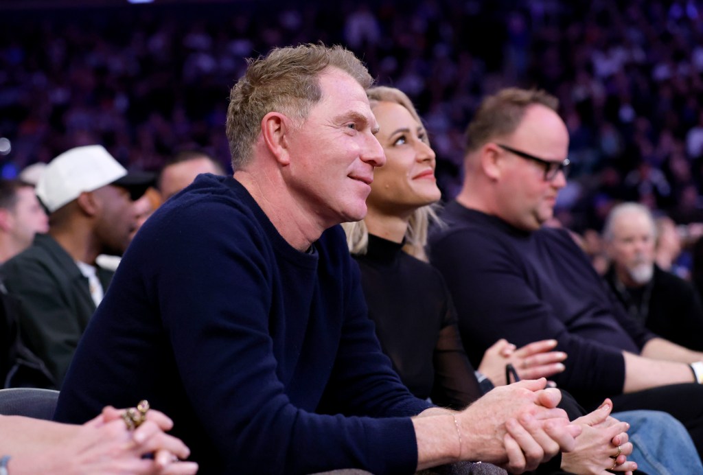 Bobby Flay and new girlfriend Brooke Williamson make public debut at Knicks game