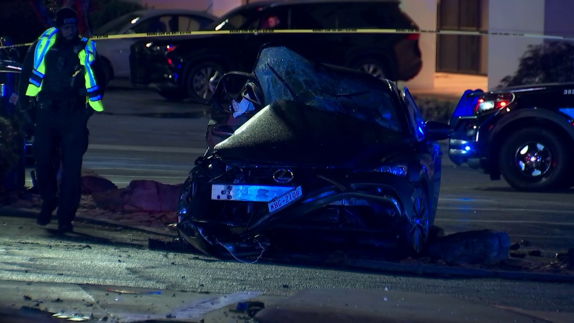 Robbery at Chick-fil-A leads to police chase, deadly crash in Buckhead