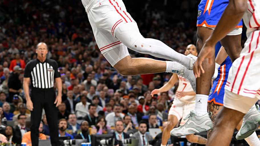 Florida Stuns Houston to Capture Men's NCAA Tournament Championship (In ...