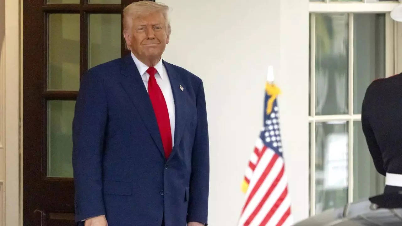 Trump and CBS set for mediation in $20 billion lawsuit over Kamala ...