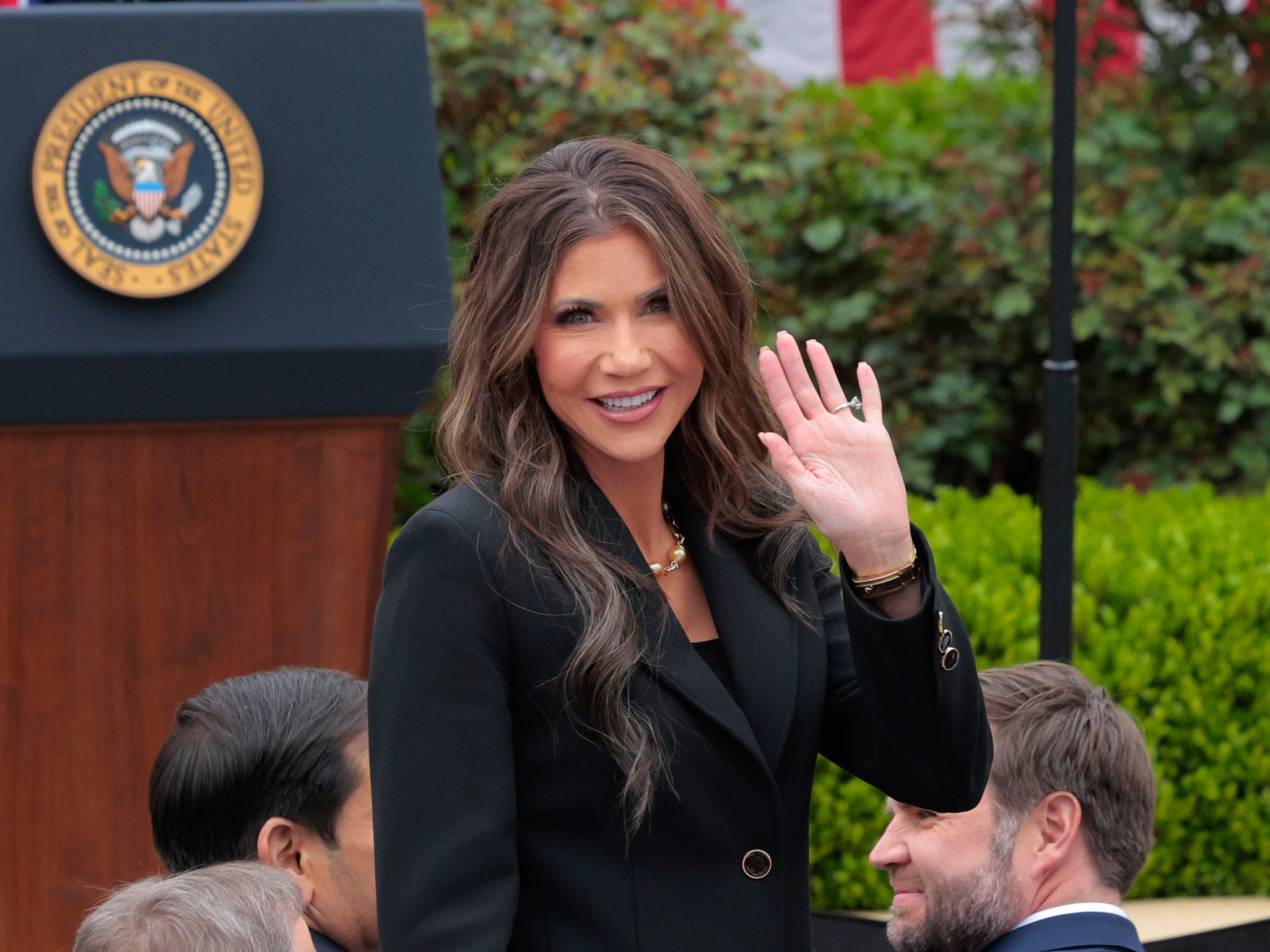 Read the email Department of Homeland Security employees received ...