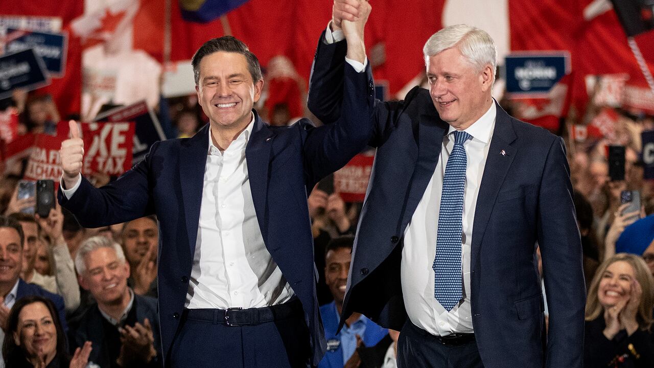 Canada Votes | Harper introduces Poilievre at huge Edmonton rally