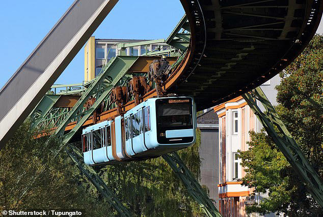 Incredible monorail systems from around the world - including a network ...
