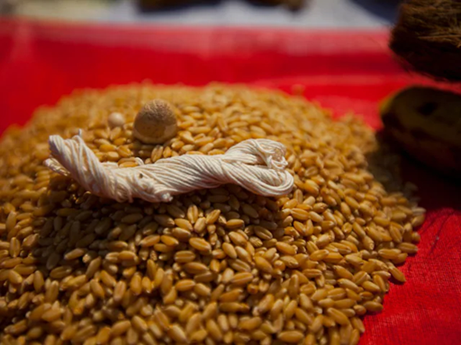 Spiritual Meaning Of Janeu: Why are there only three threads in Janeu ...