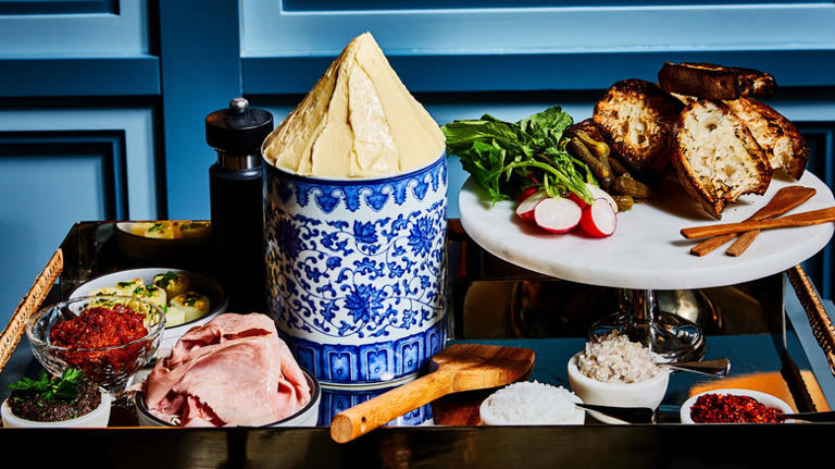 The NYC French Bistro That Turns Bread And Butter Into A Luxurious ...