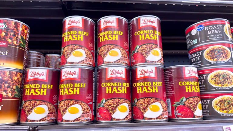 How To Cook Canned Corned Beef Hash For Maximum Crispiness