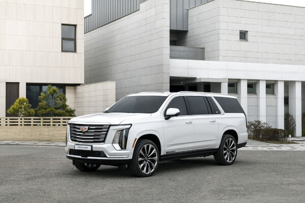 Cadillac's New Escalade Hits Korea with a Jaw-Dropping Interior