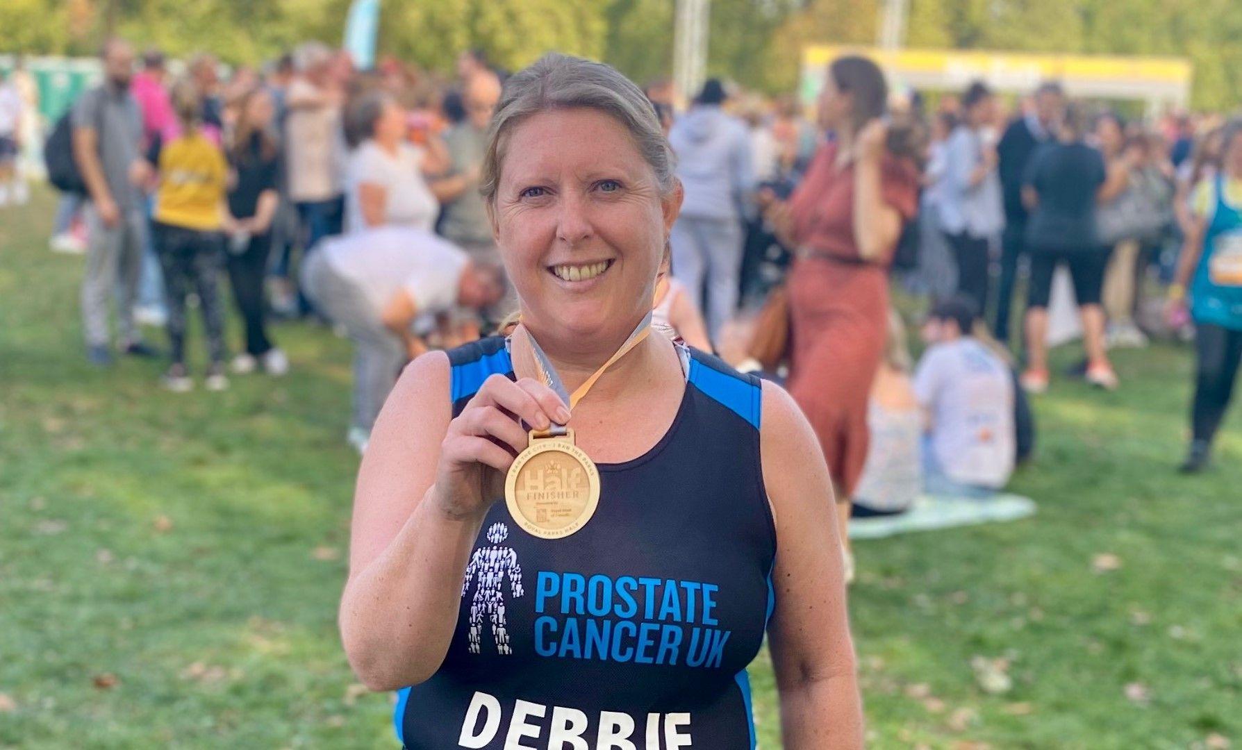 Debbie Farrell from Hemel Hempstead set to run London Marathon for ...