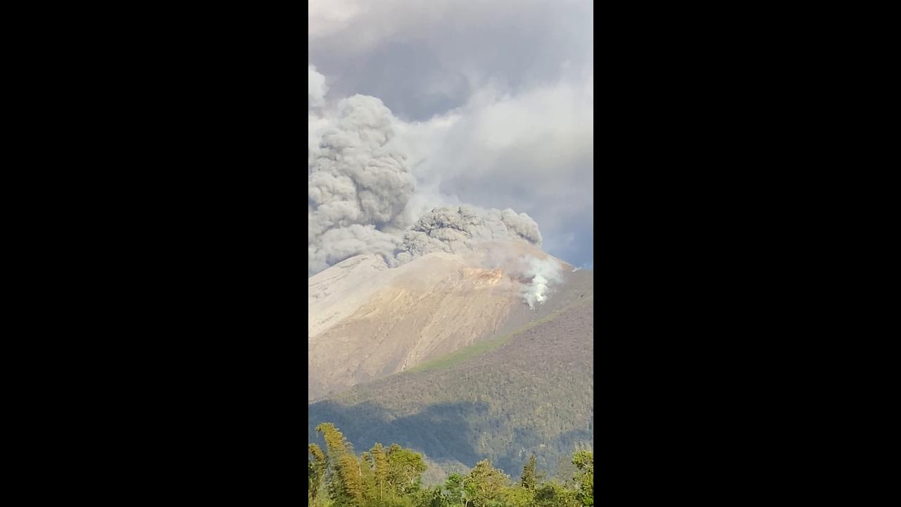 Volcano spews 13,000ft high ash column in the Philippines