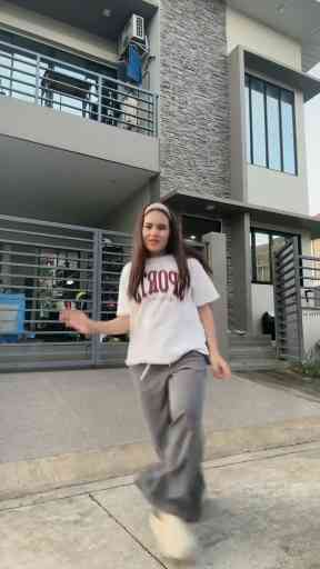 Robie Doll Dance Choreography with Slippers