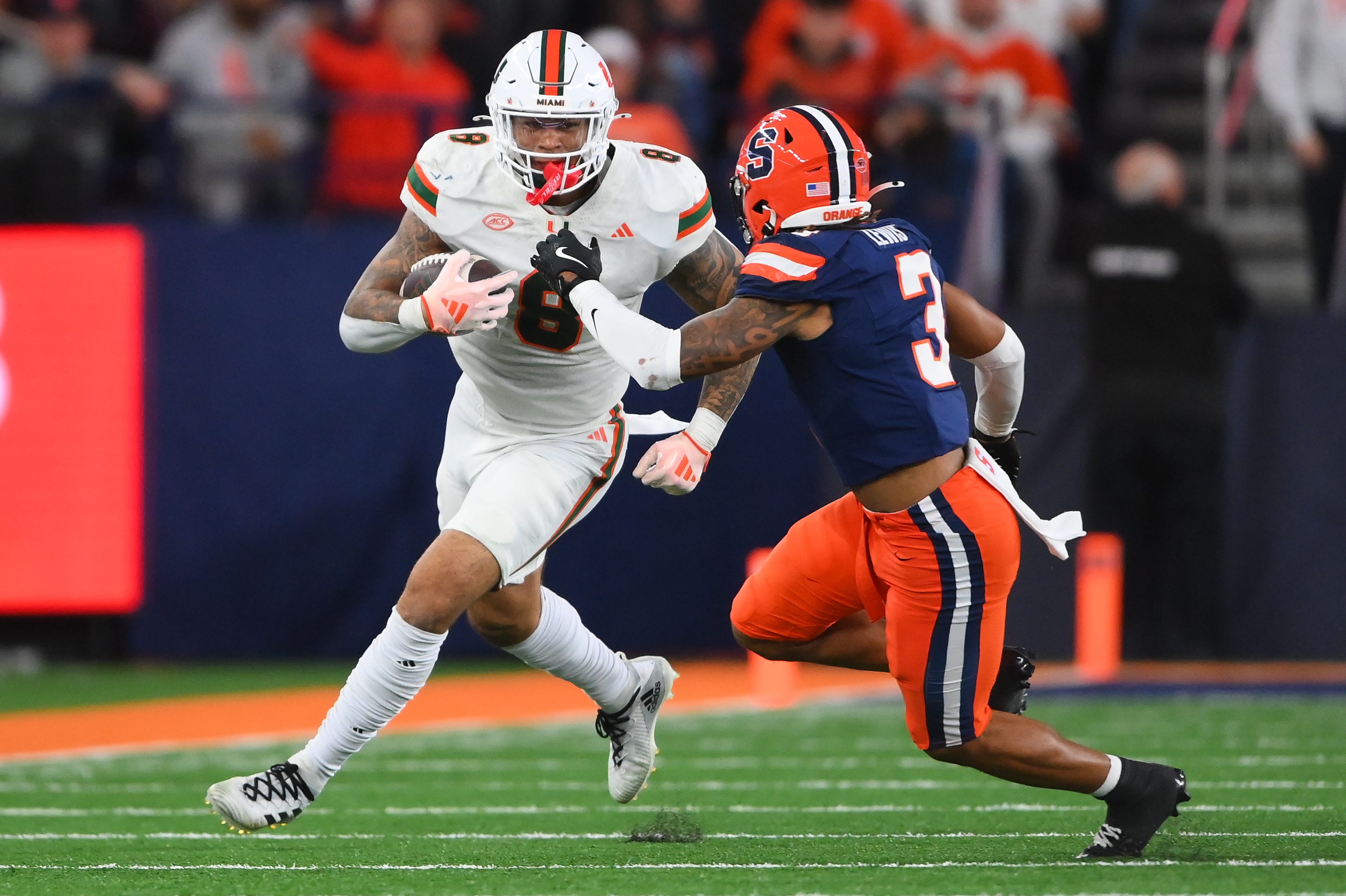 Texans host Miami tight end Elijah Arroyo on pre-draft visit