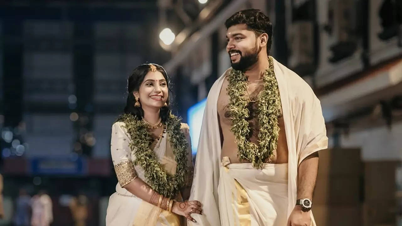 Mayamayooram actress Pathmaa Gopika ties the knot with Thejus