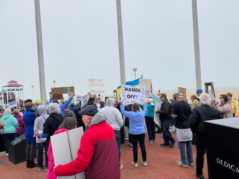 PHOTOS: Thousands take part in Hands Off! protest in Ocean City and ...