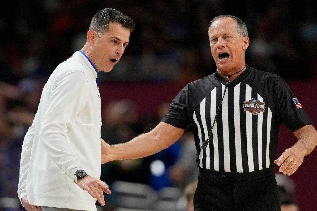 The national championship game turned into a brutal ref show that ...