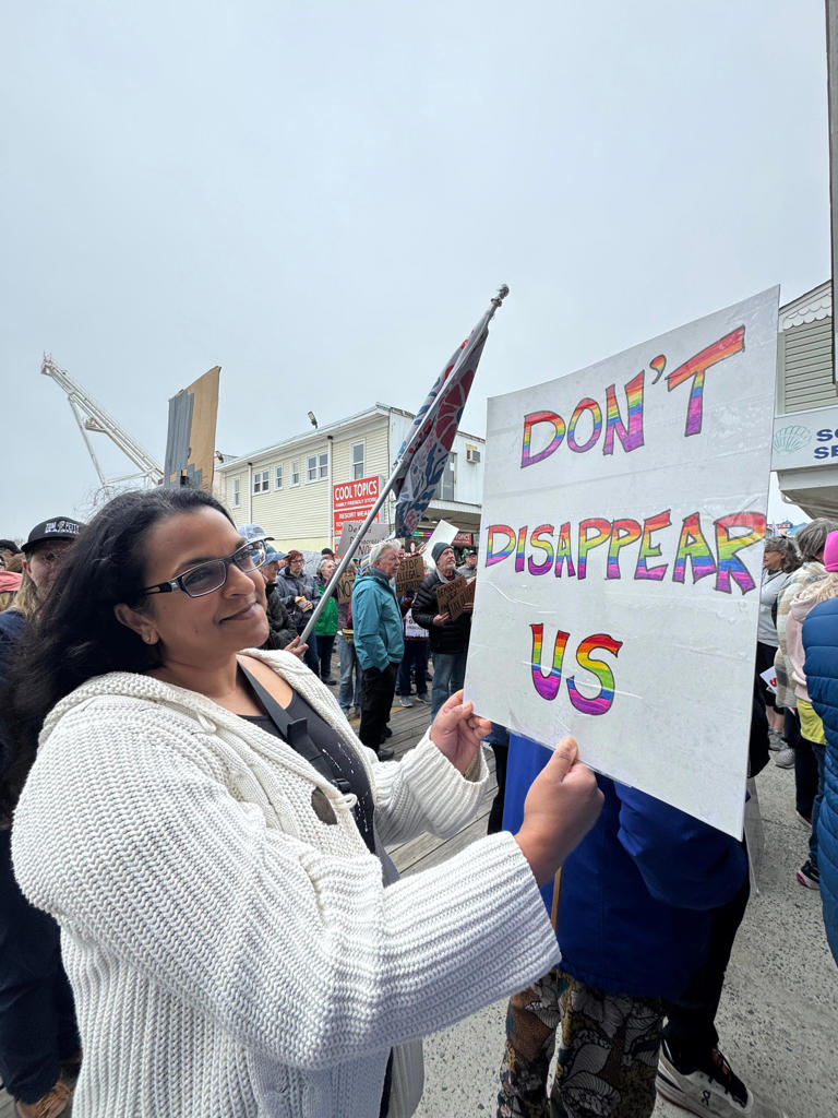 PHOTOS: Thousands take part in Hands Off! protest in Ocean City and ...