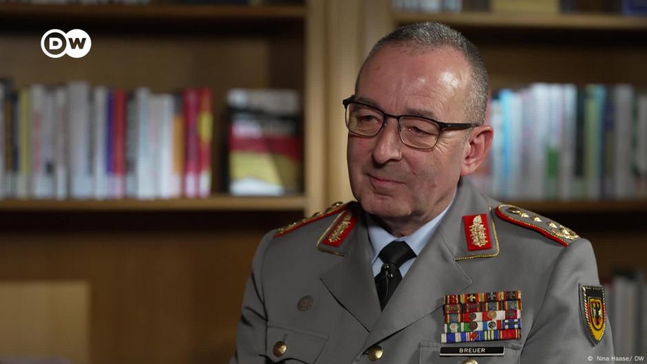 Germany neither at peace nor war with Russia: defense chief
