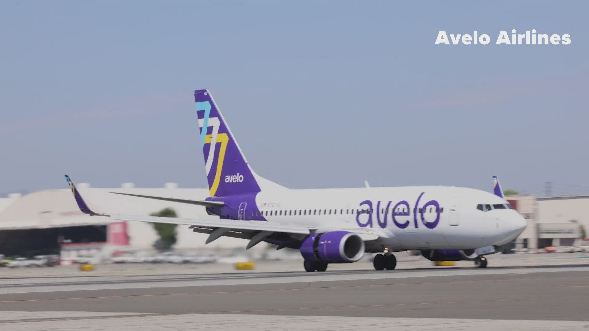 Avelo hiring flight crews for deportation flights