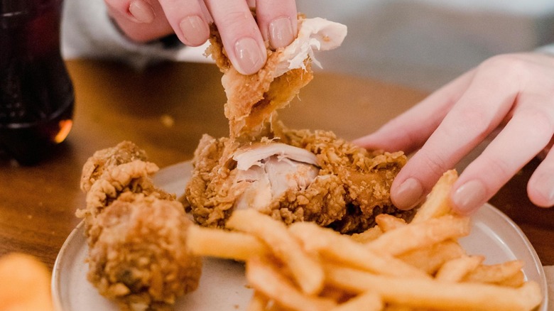 Chain Restaurant Fried Chicken Ranked Worst To Best, According To Diners