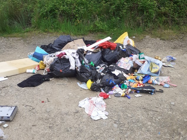 Fly-tipping fiasco sees Bury woman hit with £1,900 fine after rogue ...