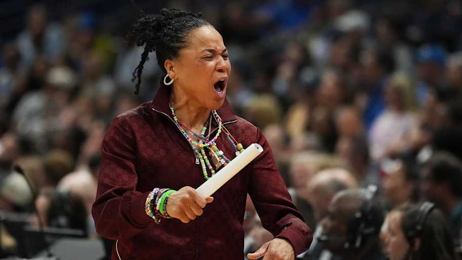South Carolina Scores Transfer of NCAA Leading Scorer Ta'Niya Latson