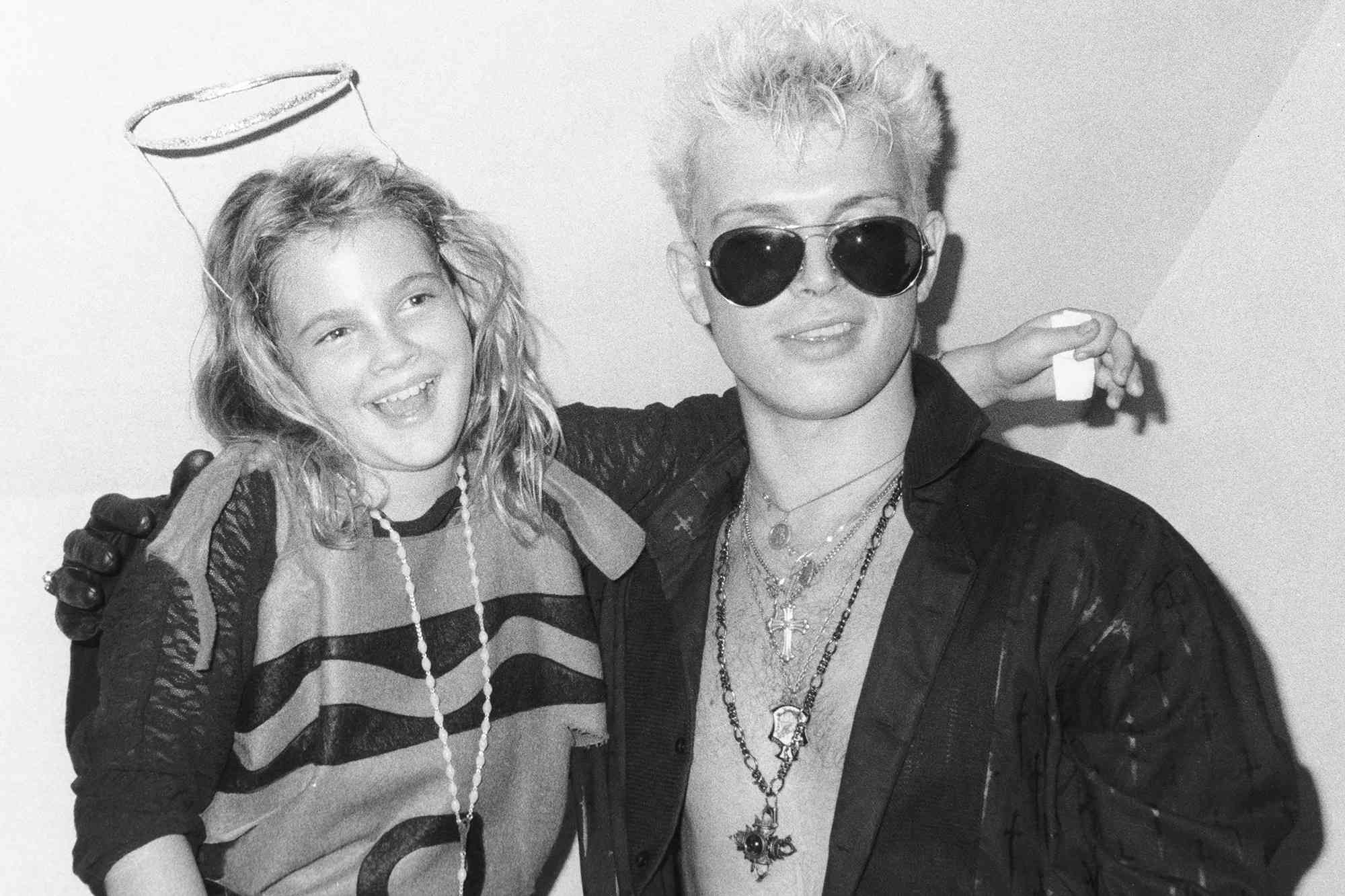 Drew Barrymore and Billy Idol reminisce over their 'old club days' in ...