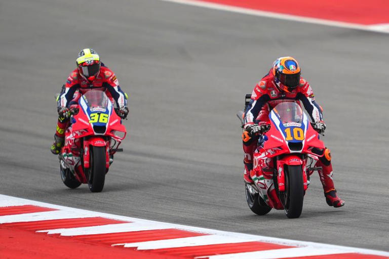 PFF links South Carolina DT T.J. Sanders to 49ers as best Day 2 draft fit