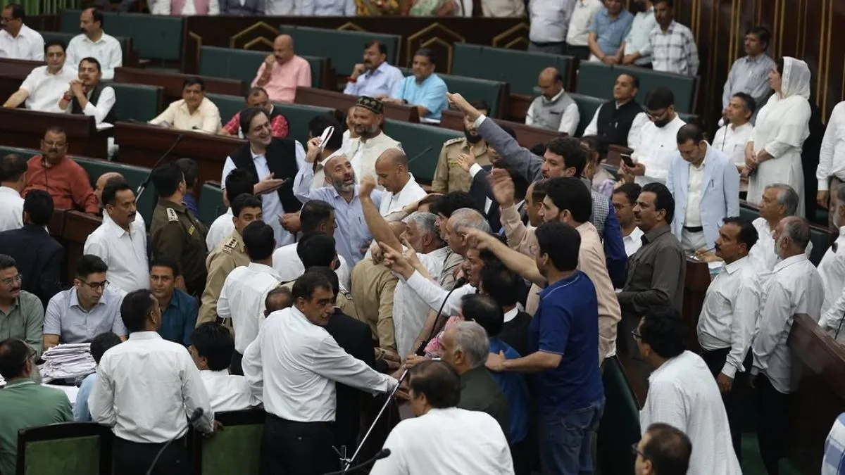 Lone moves no confidence motion against Speaker for disallowing debate ...