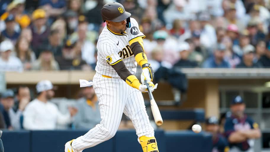 Padres Manager Discusses Key Veteran's Struggles to Open 2025 Season