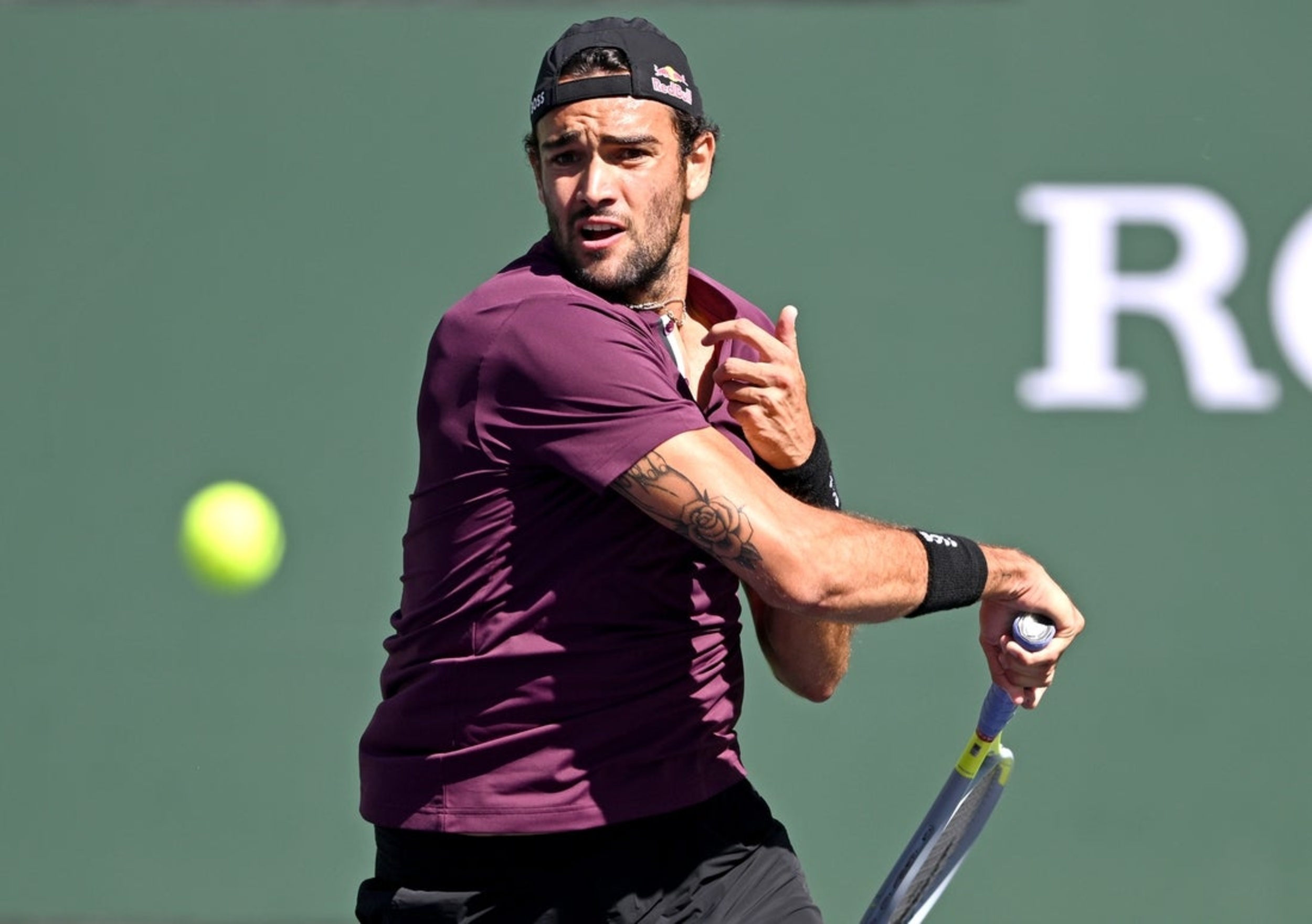 Matteo Berrettini upsets No. 1 seed Alexander Zverev in Monte Carlo