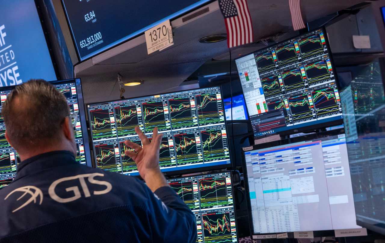 Treasury Yields Spike. Inside the ‘Basis Trade’ That’s Spooking Markets.