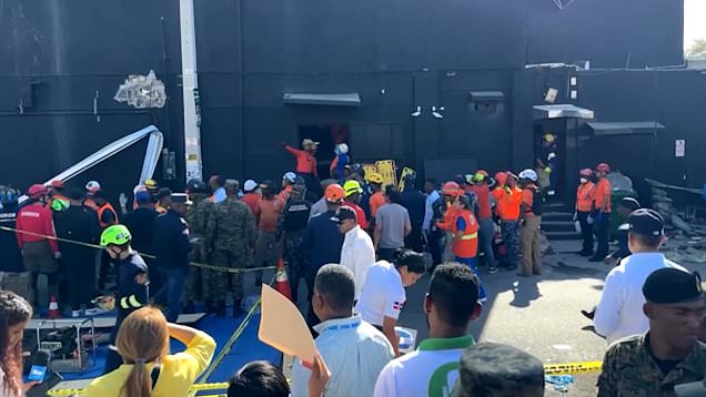 Construction workers assess deadly nightclub roof collapse in DR