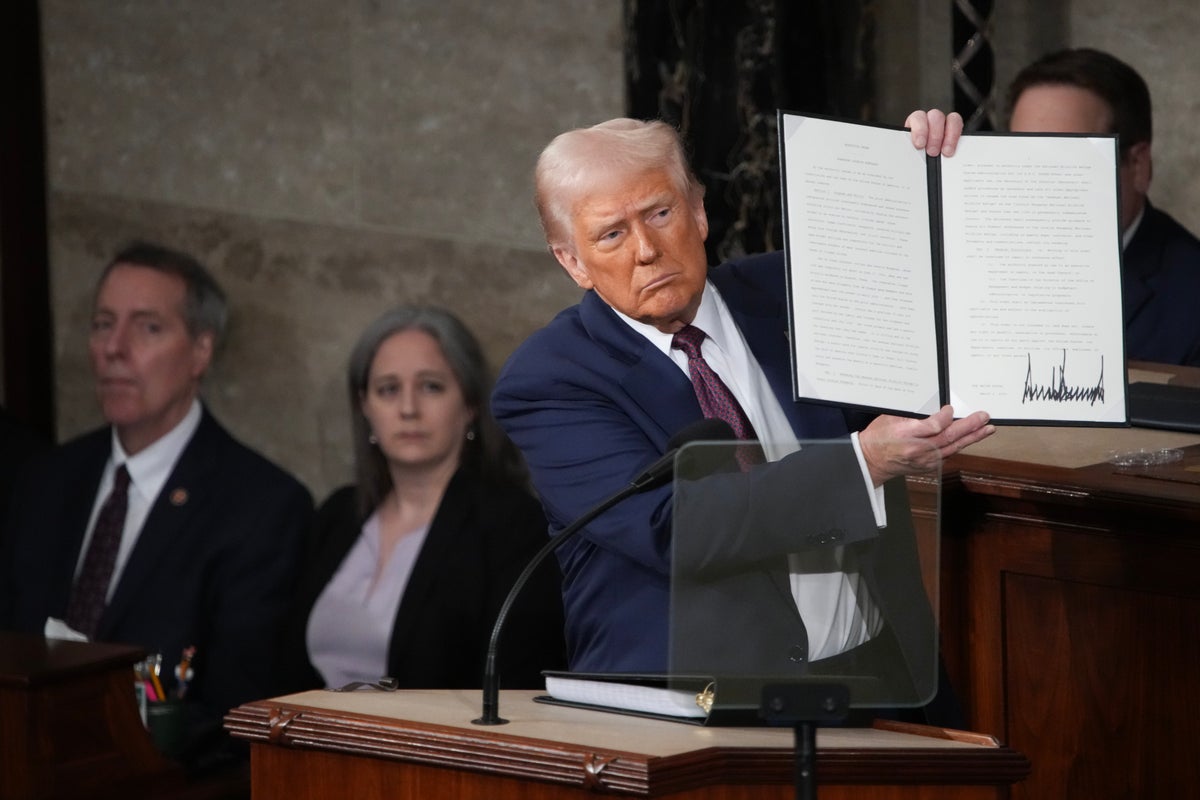 What is the Insurrection Act of 1807 and will Trump invoke it as he ...