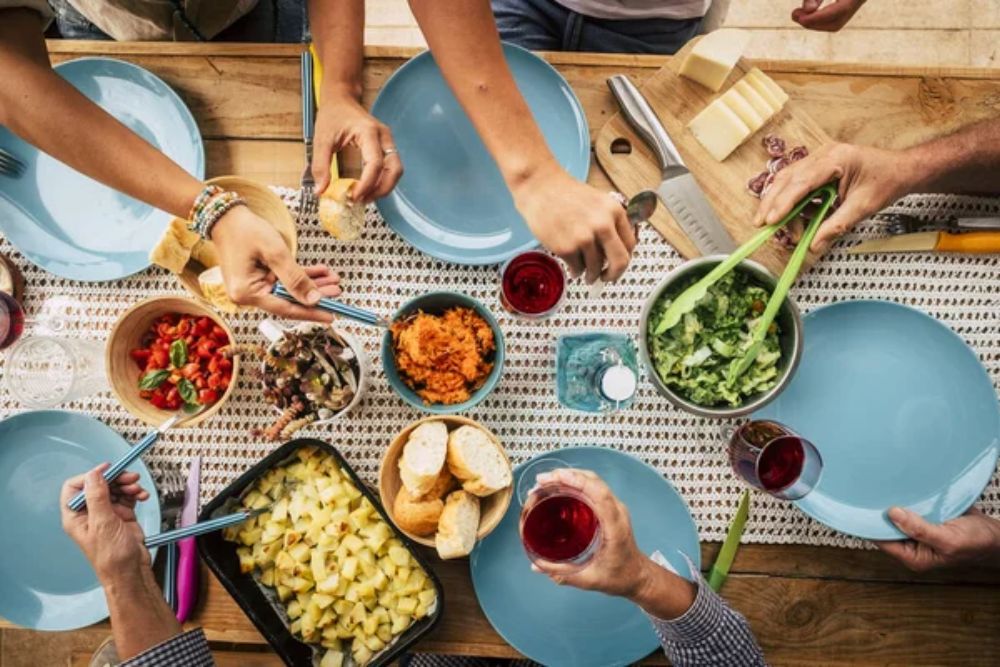 18 Tips for Hosting a Multicultural Potluck That Celebrates Diversity