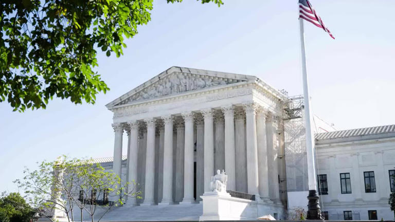 Supreme Court Rules Trump Admin Needs To Give Venezuelans More Time To Challenge Their ...