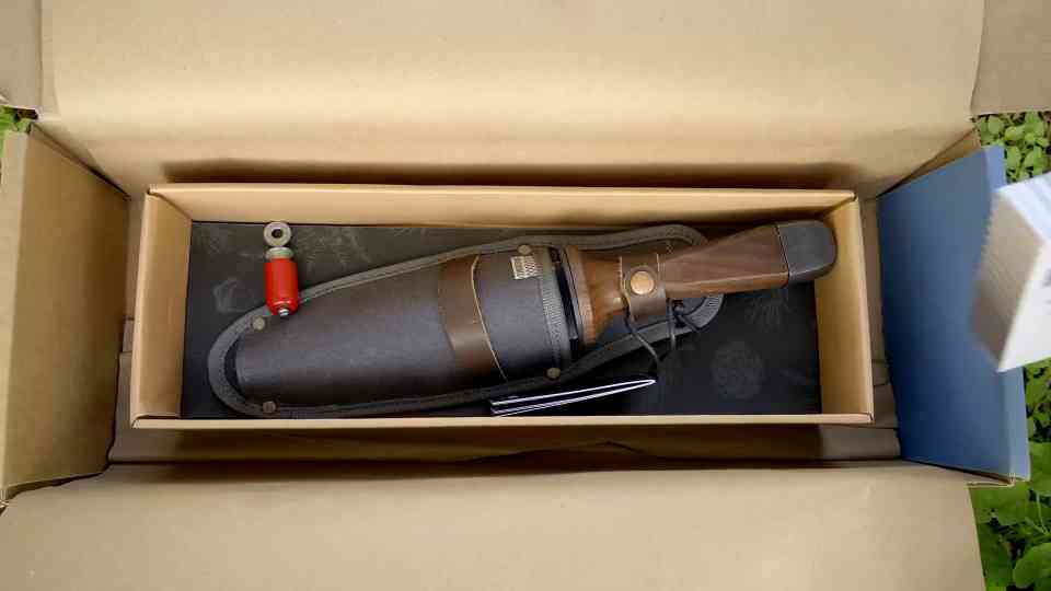 How To Make A Bottle Guitar (3 Parts and NO Tools)